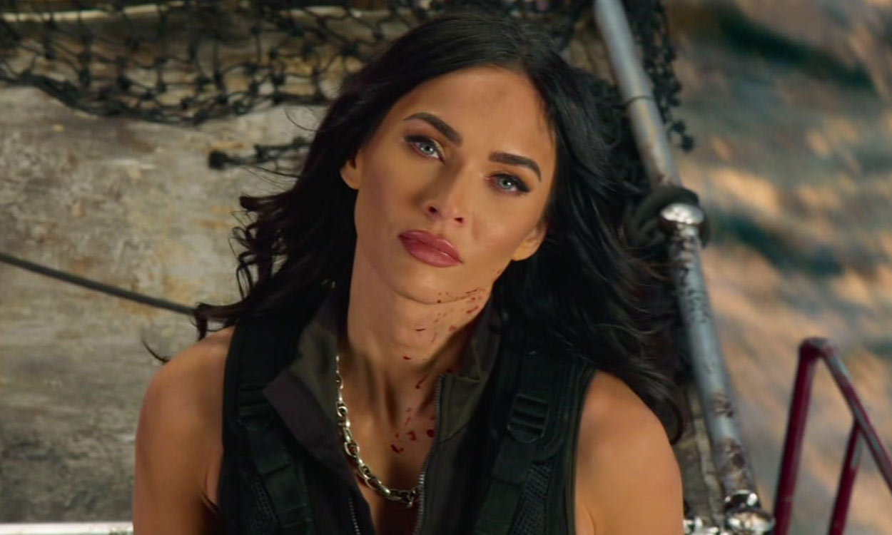 Megan Fox wins not one but two embarrassing awards at Raz...